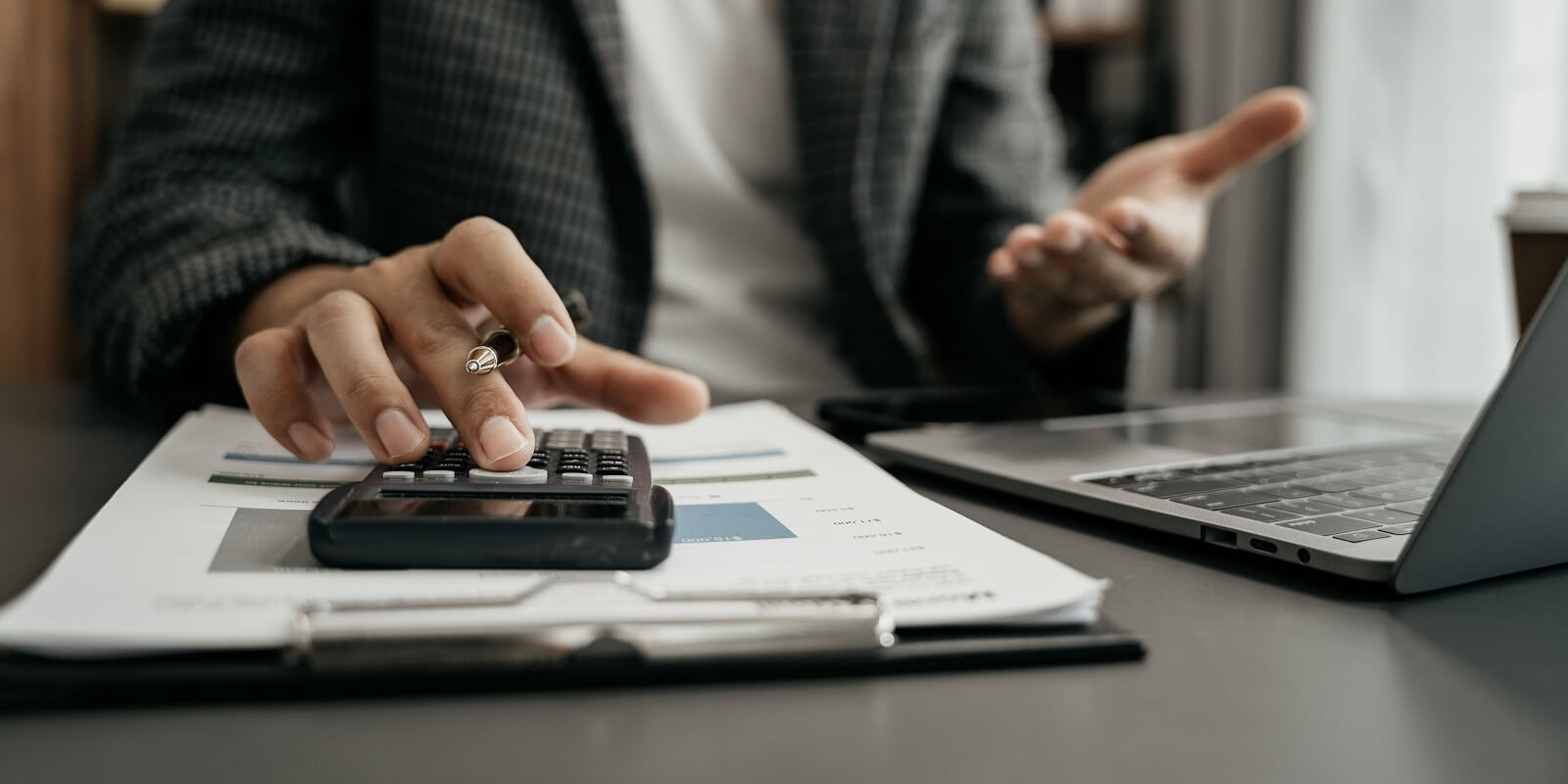 How Fixed Annuities Win Long-Term | Pillar Life Insurance